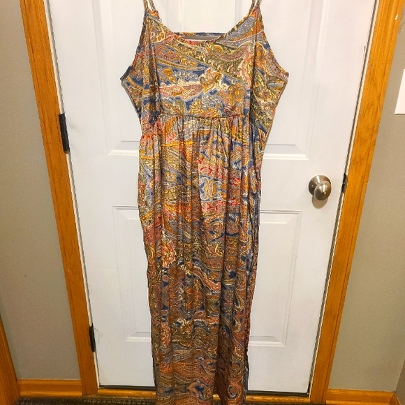 EARTHBOUND | Dresses | Nwt Earthbound Size Xxl Silky Paisley Boho Maxi ...